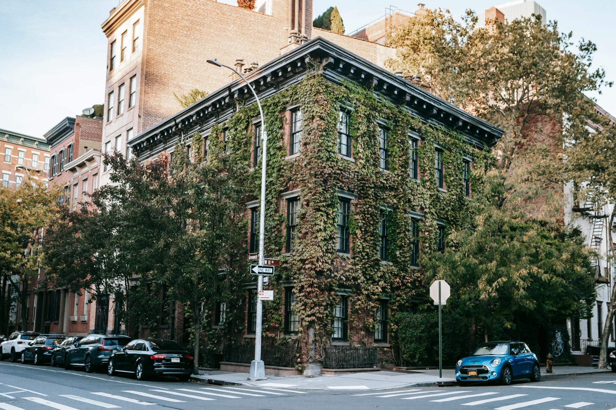 US Green Card vs Canadian Permanent Residence: The Ultimate Guide
